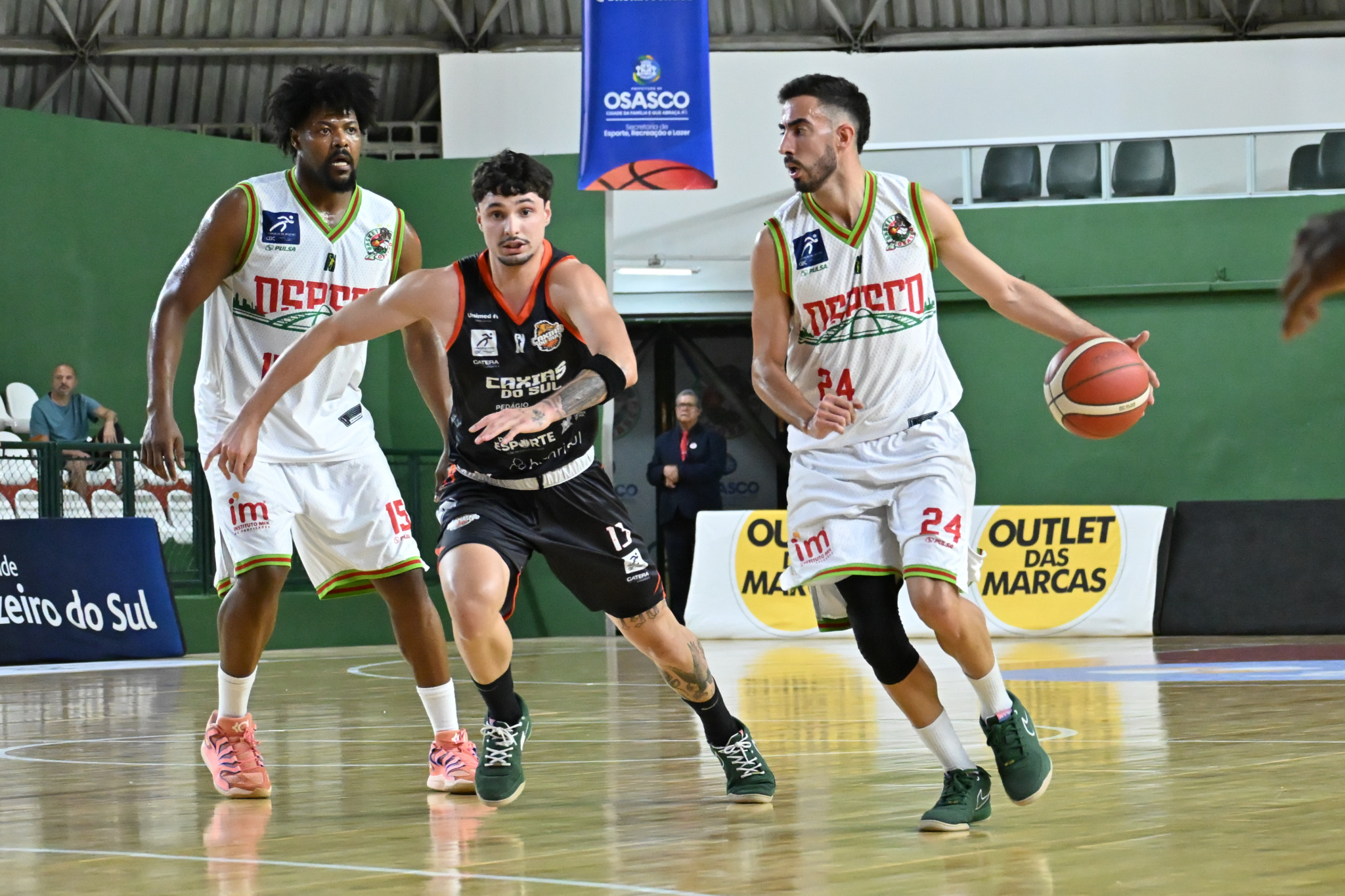 Caxias do Sul Basquete vence Basket Osasco fora de casa - Leouve - Leia ...