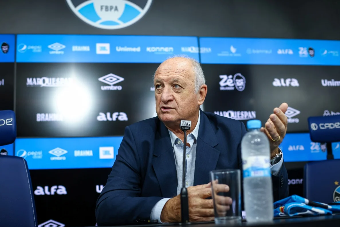 Grêmio acerta permanência de Felipão para 2026 - Leouve - Leia. Ouça. Veja.
